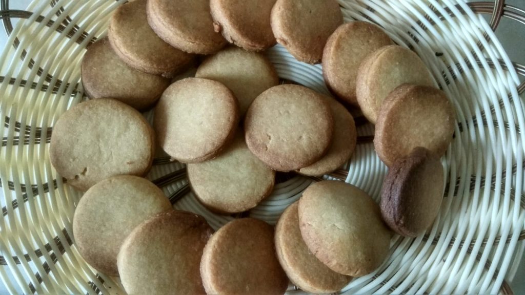 Butter Cookies | Simple Butter Biscuits Recipe - nams corner