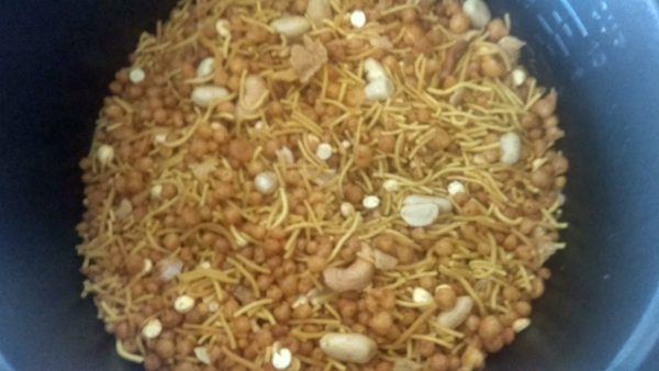 Spicy Mixture recipe | South Indian Mixture recipe - nams corner