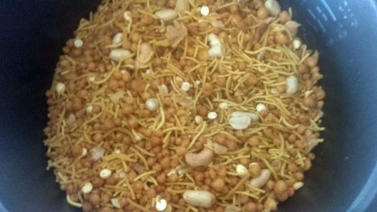 Spicy Mixture recipe | South Indian Mixture recipe - nams corner