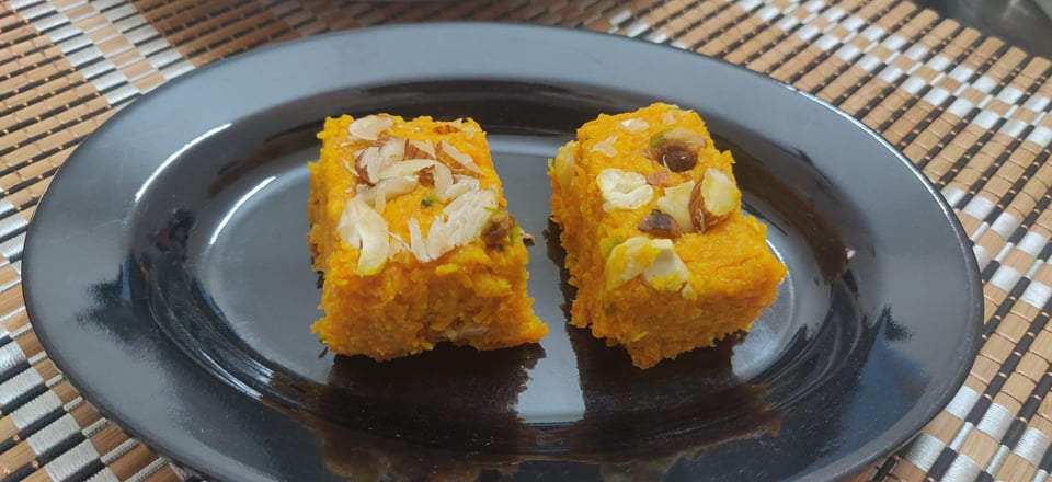 Carrot Burfi Recipe | Gajar Ki Burfi | How to make Carrot Burfi - nams ...